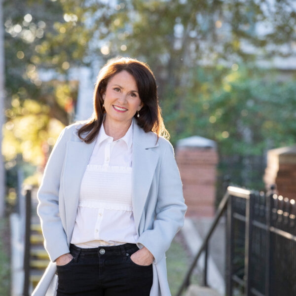 Photos of Liz – Liz Murrill for Attorney General