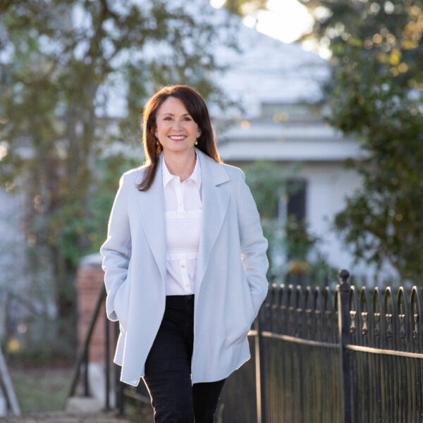 Photos of Liz – Liz Murrill for Attorney General
